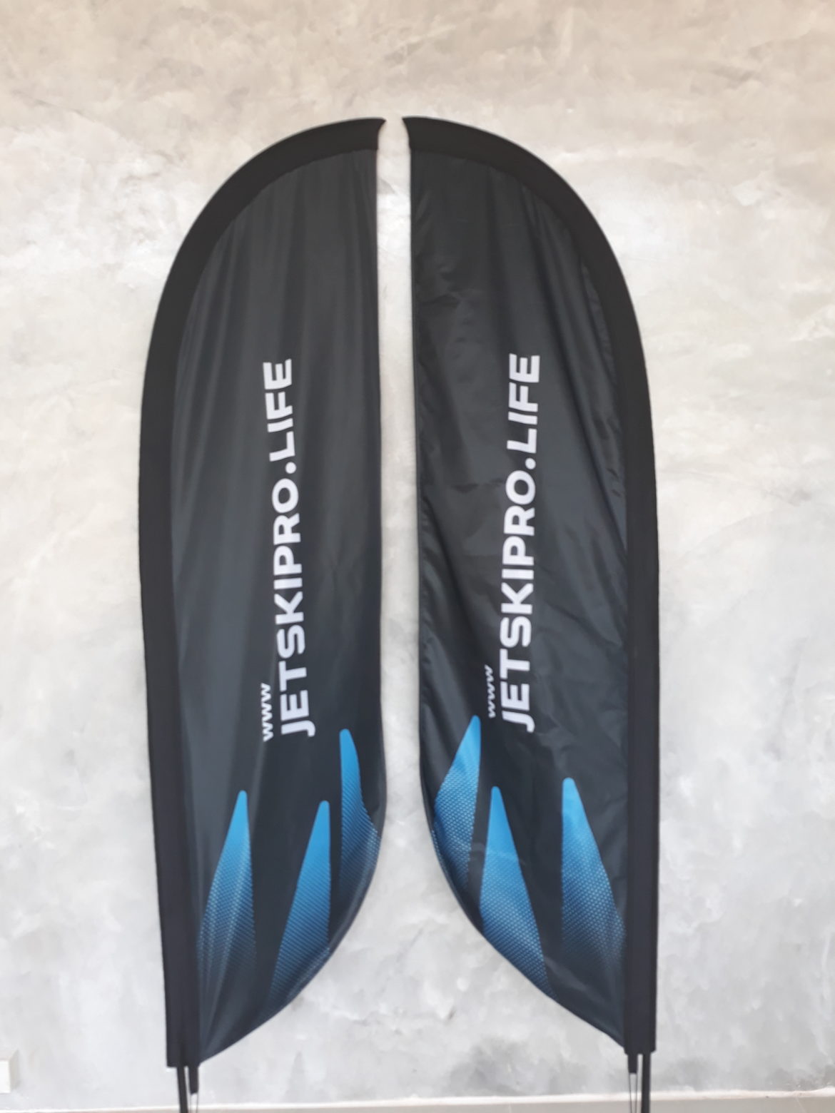 Beach Flags | Feather, Teardrop, Bali, Custom, Giant & Stands